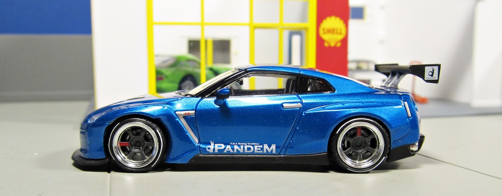 Ignition Model 1/64 Pandem R35 GT-R tarmac works