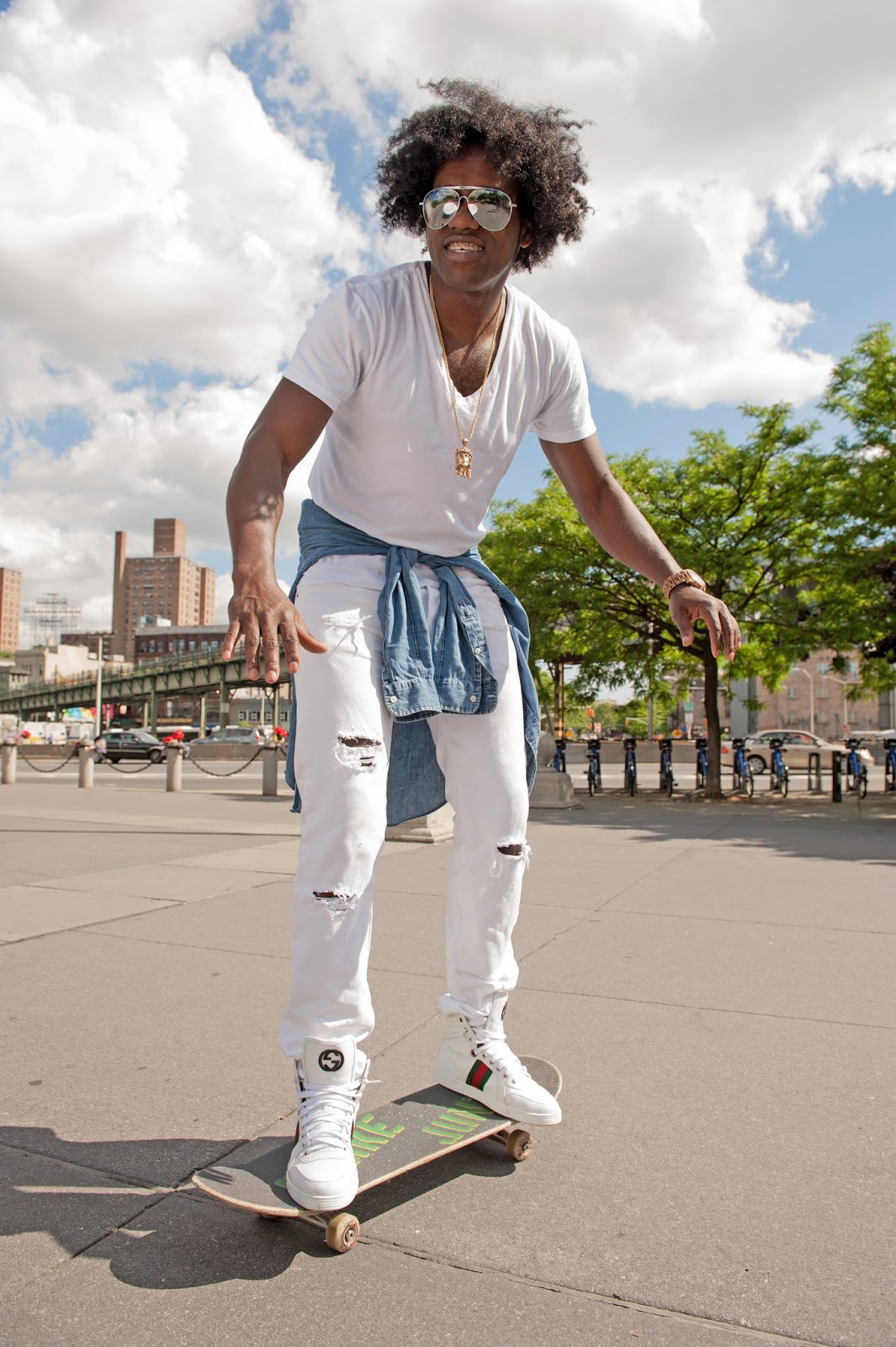 Profile: Here comes Jamaican Dancehall,Reggae Singer-songwriter M-Gee