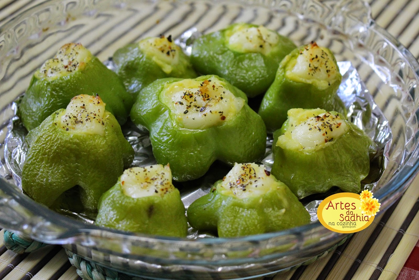 pimenta cambuci com creme de milho e queijo catupiry | Artes da Sadhia ...