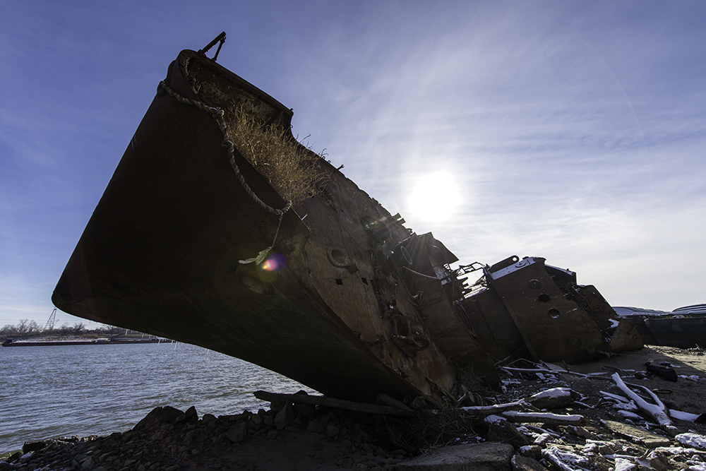 Stan Strembicki's Photo Blog: USS Inaugural wreck on the Mississippi