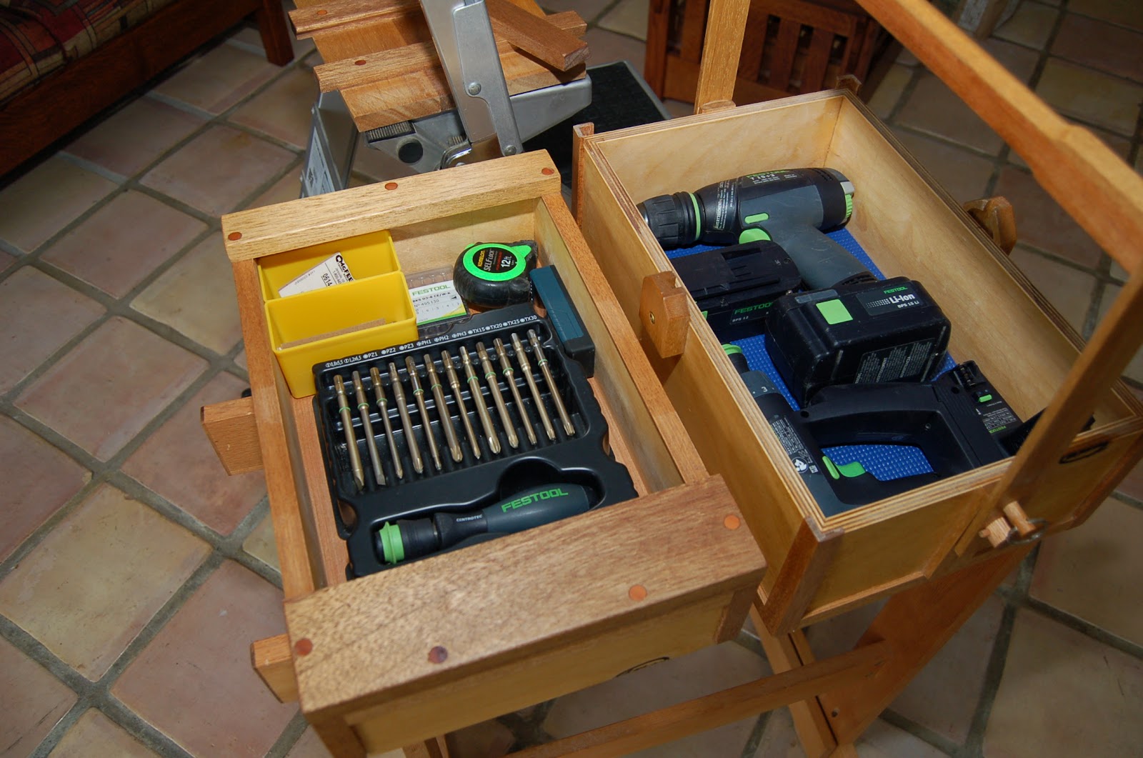 Woodworks Made Easy: A Japanese Tool Box