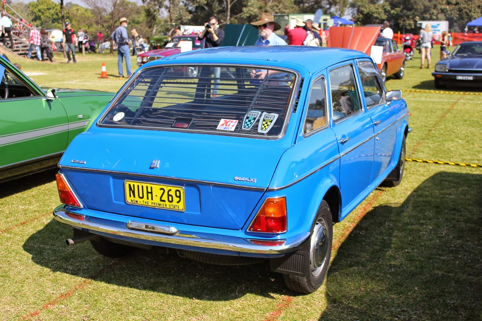 Aussie Old Parked Cars: 1969 Austin Maxi 1750