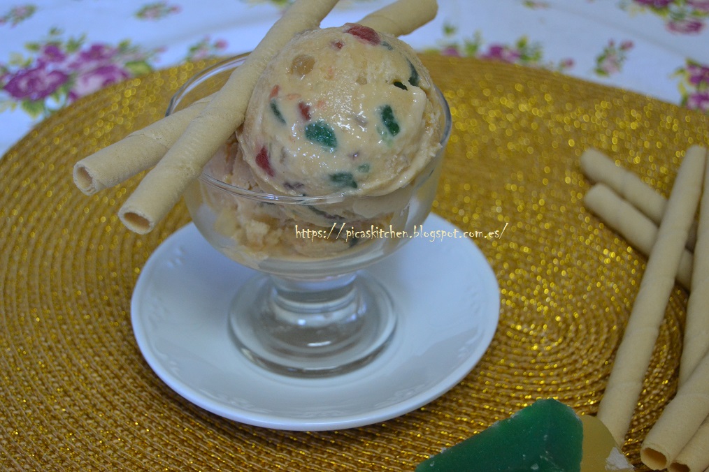 HELADO DE NEULAS Y FRUTA ESCARCHADA