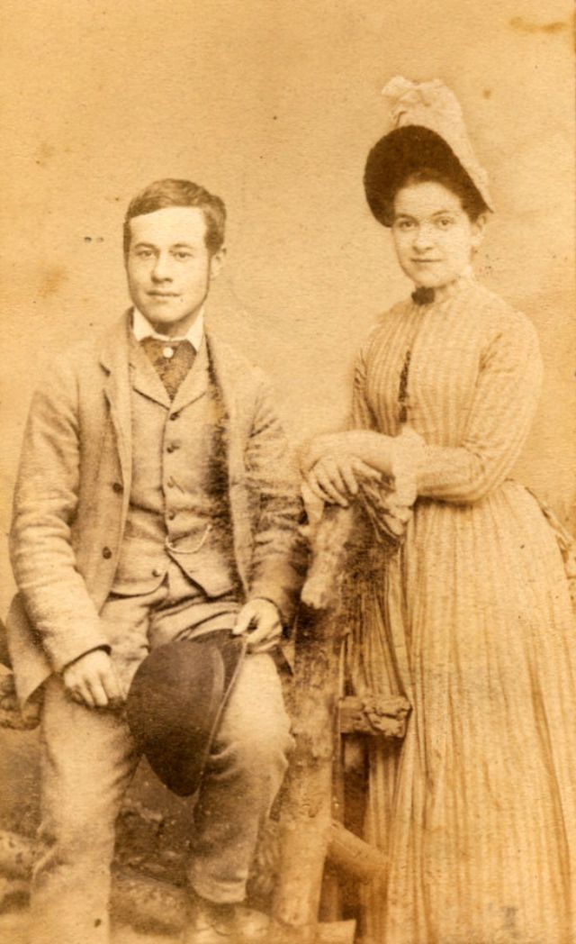 38 Cool Pics Show What Couples Looked Like in the 19th Century ...
