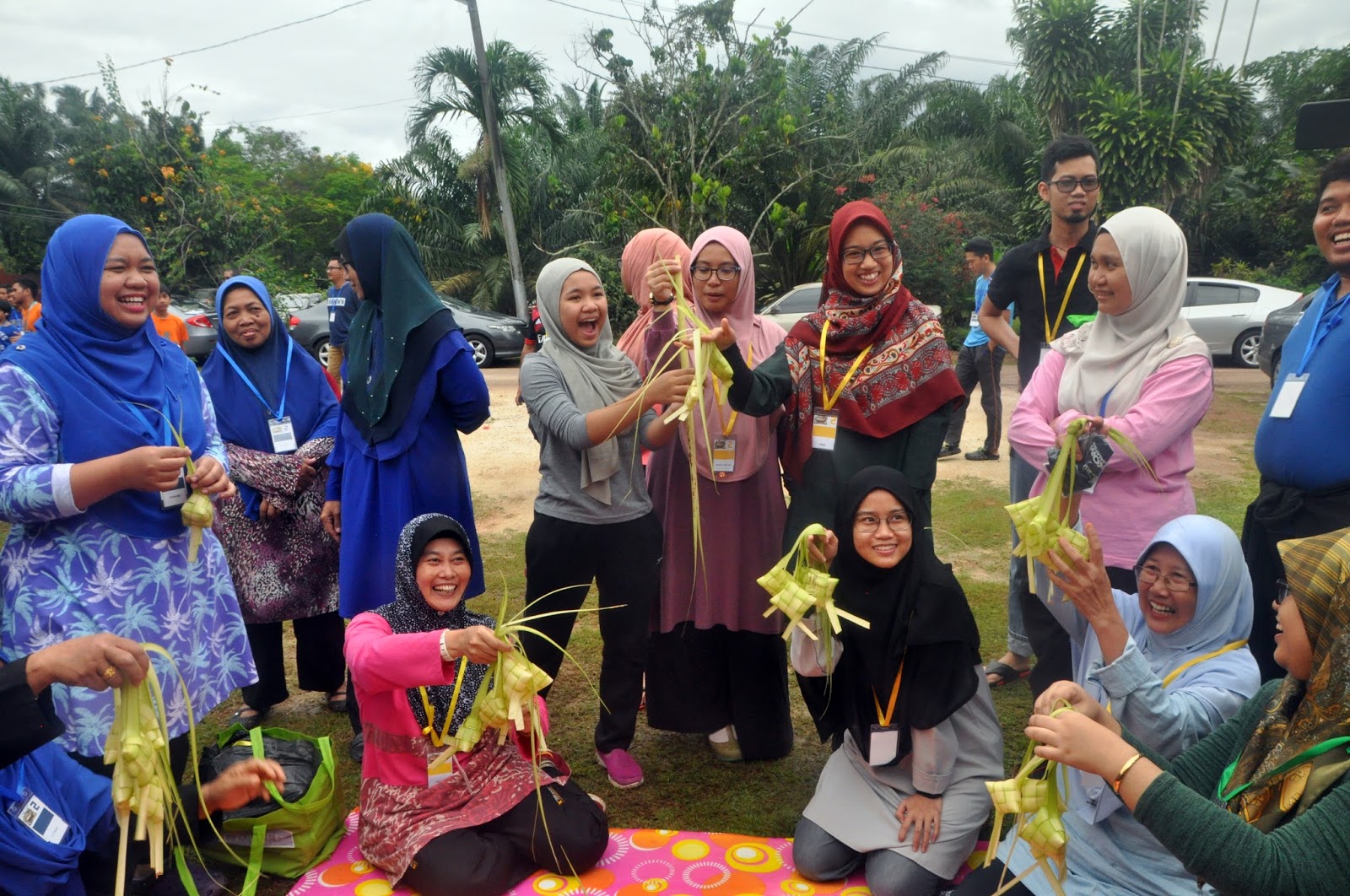 KELUARGA RAKOB: 1001 Cerita Hari Keluarga Rakob 2