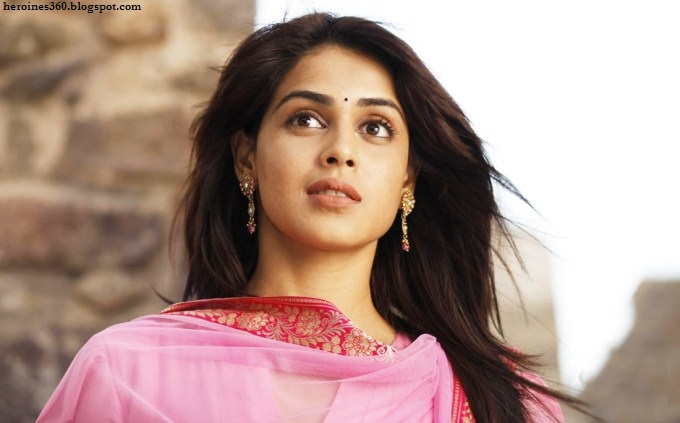 Heroines 360º: Actress Genelia Stills
