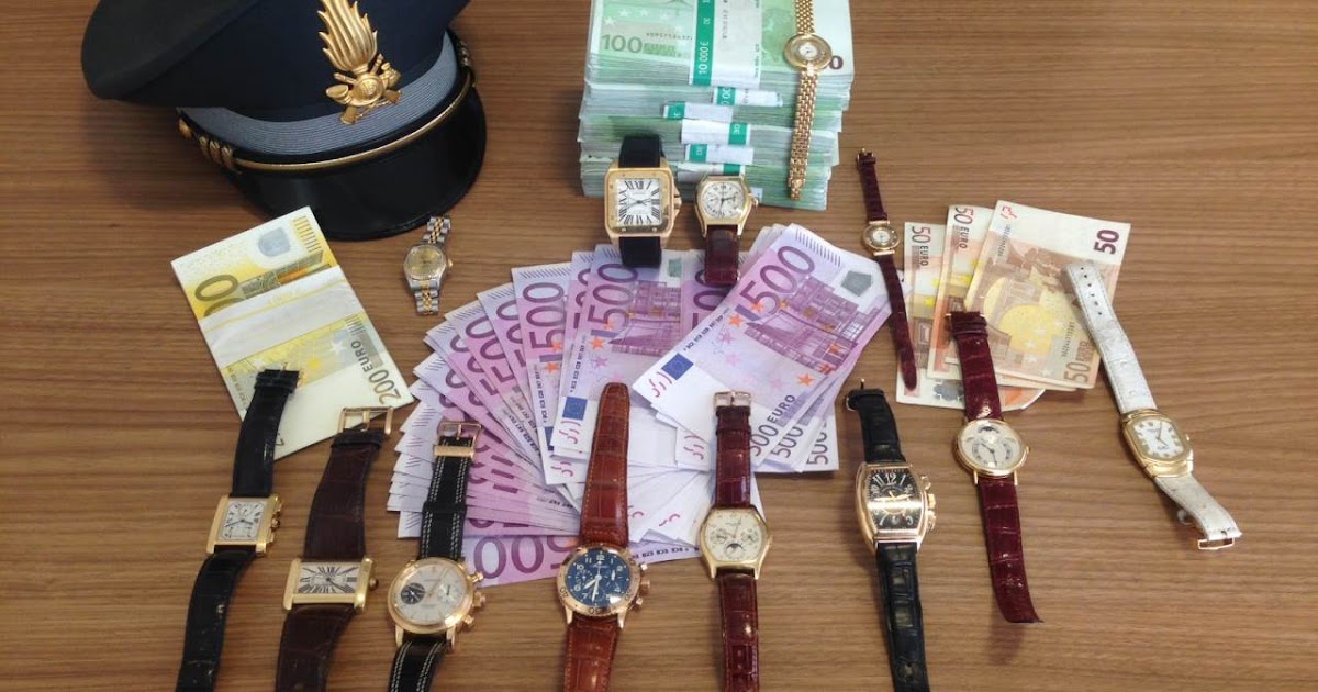 Quanto guadagna un finanziere? Stipendio mensile