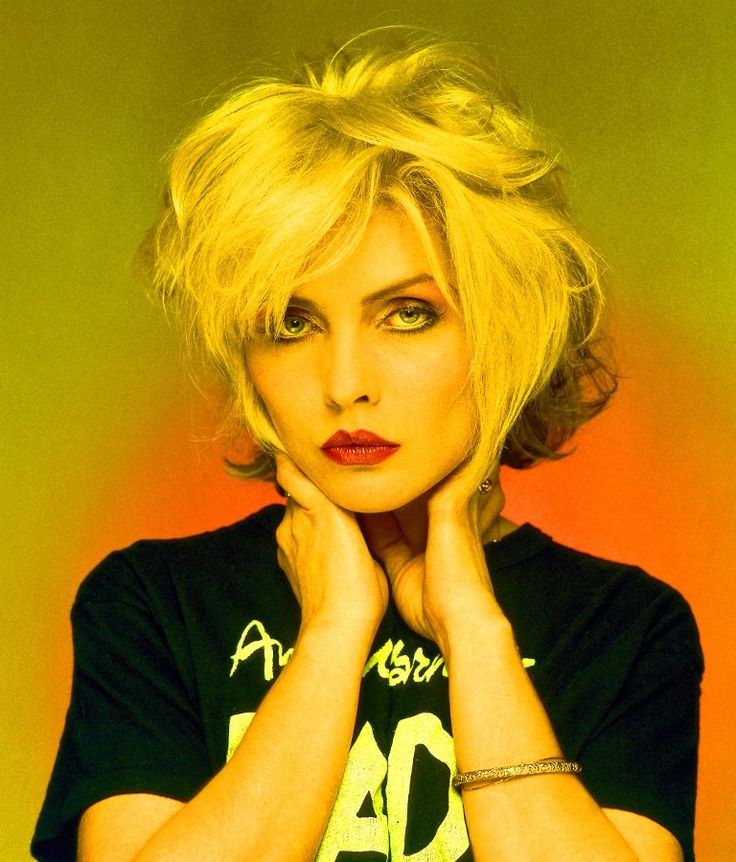 Queen of Punk: 15 Extraordinary Portraits of Debbie Harry From 1977 to ...