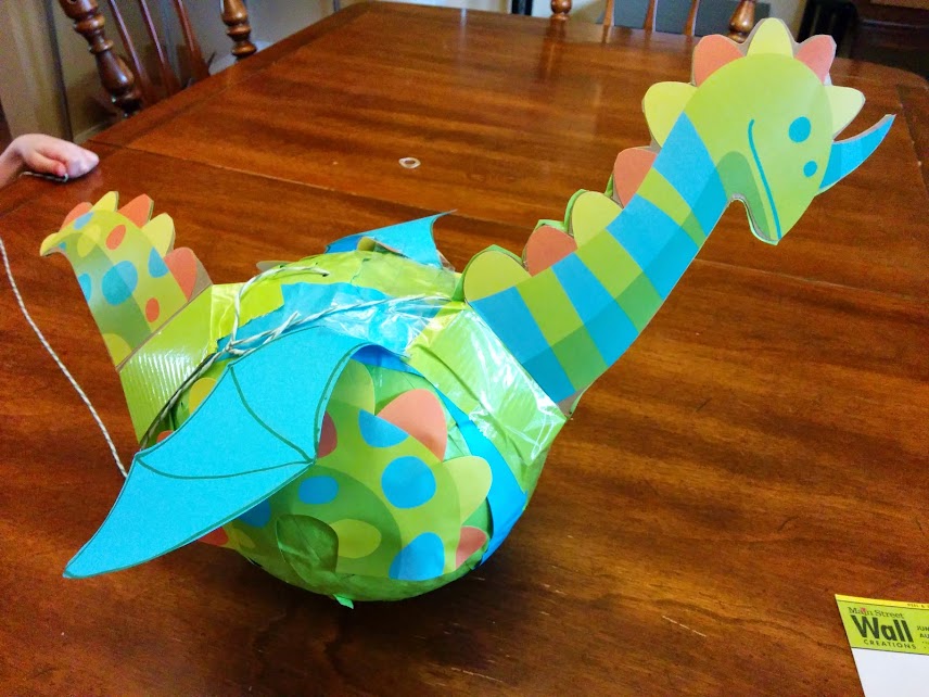 Tarkheena Crafts: DIY Dragon Pinata