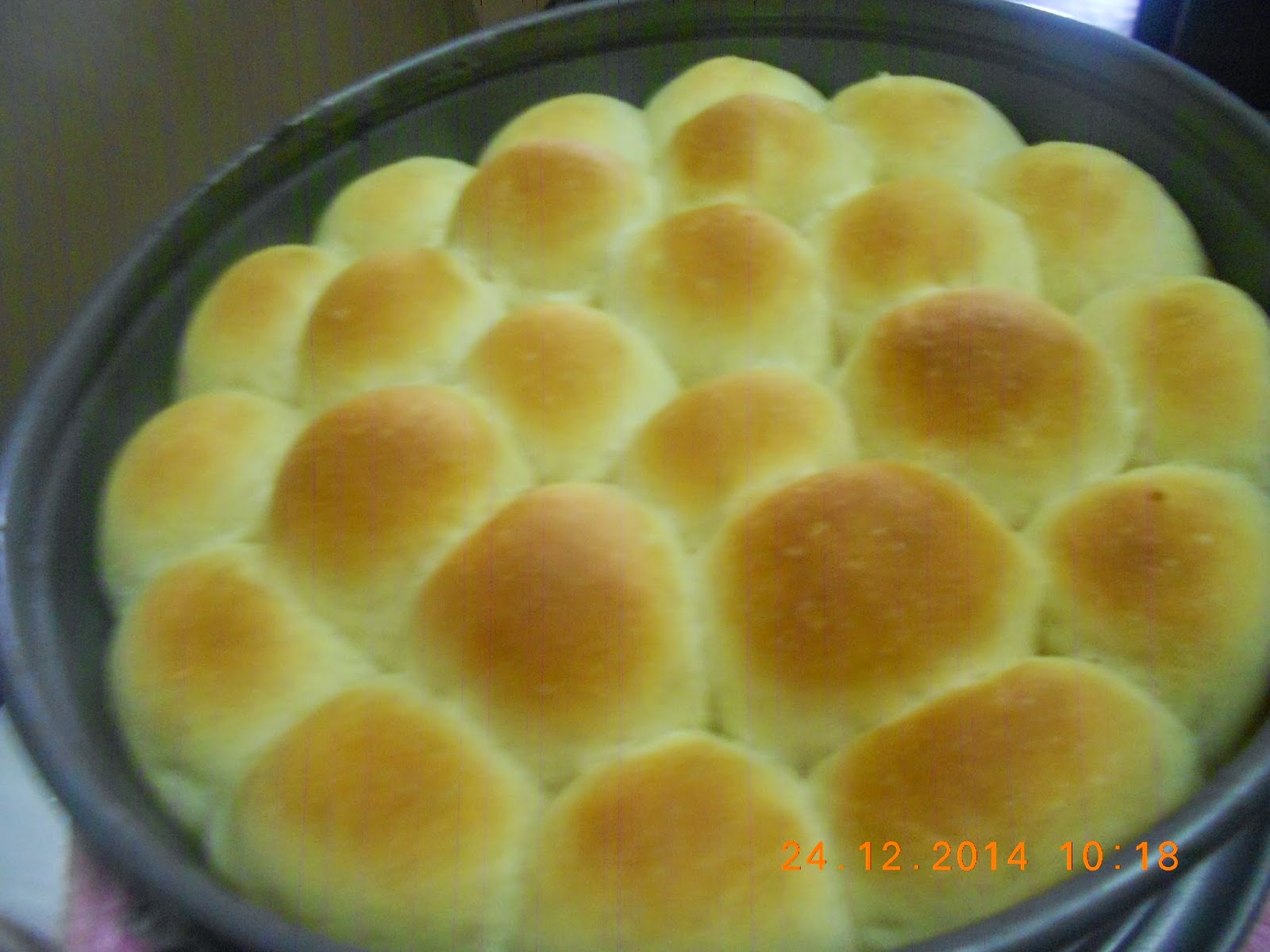 namakucella: ROTI KOSONG....