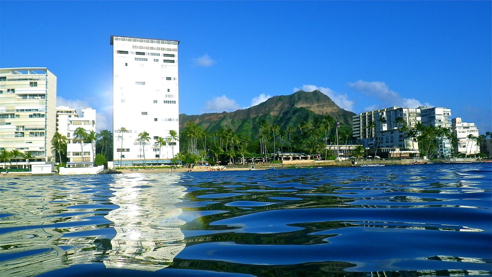 Psychedelic Waterfall: Best Kaimana Beach Ocean Shots