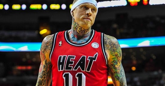 THE BLEACHER BRIEFINGS: The Evolution of Birdman