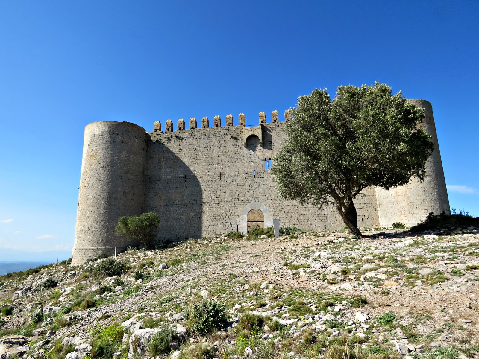 just saying ...: Torroella de Montgrí ... now that's what I call a ...