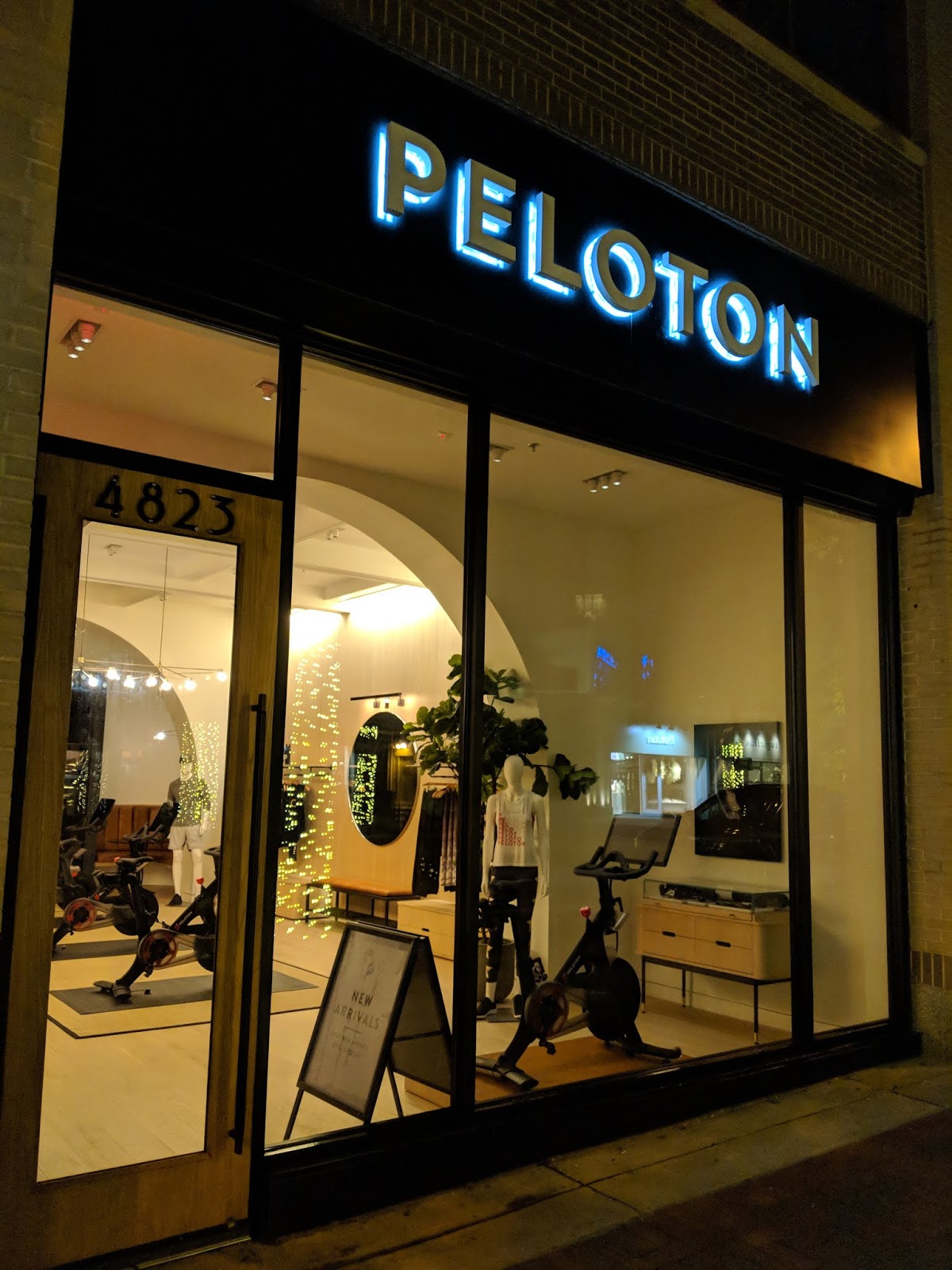 Robert Dyer @ Bethesda Row: Peloton now open at Bethesda Row