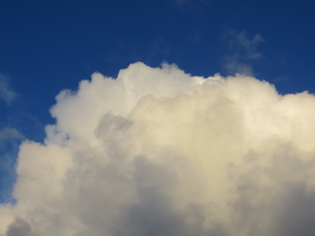 God is in de stilte: Ontplooiing van een wolk