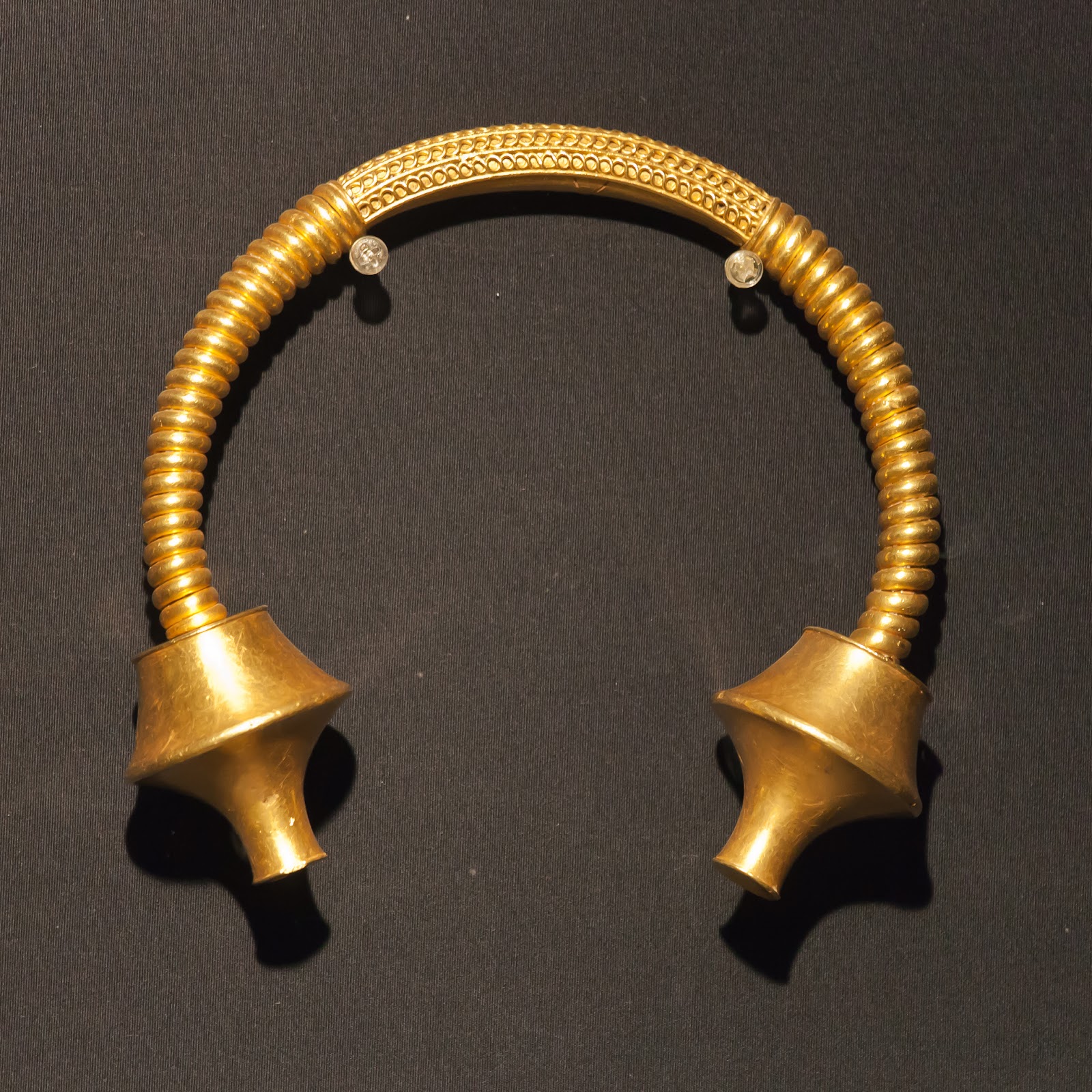 The Oak and the Antler: 3,000 year old gold torc found