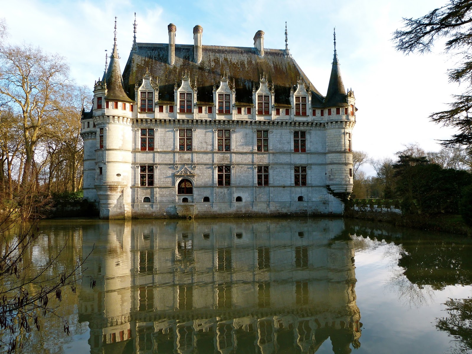Sunday's Pictures: Loire Valley Castles
