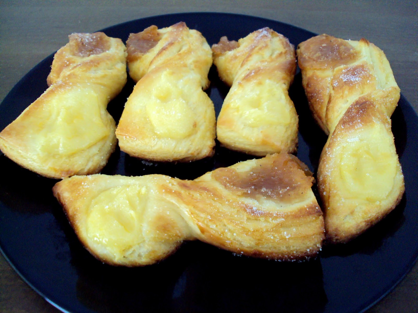 Pasteles y Postres Artesanales: FACTURAS ARGENTINAS