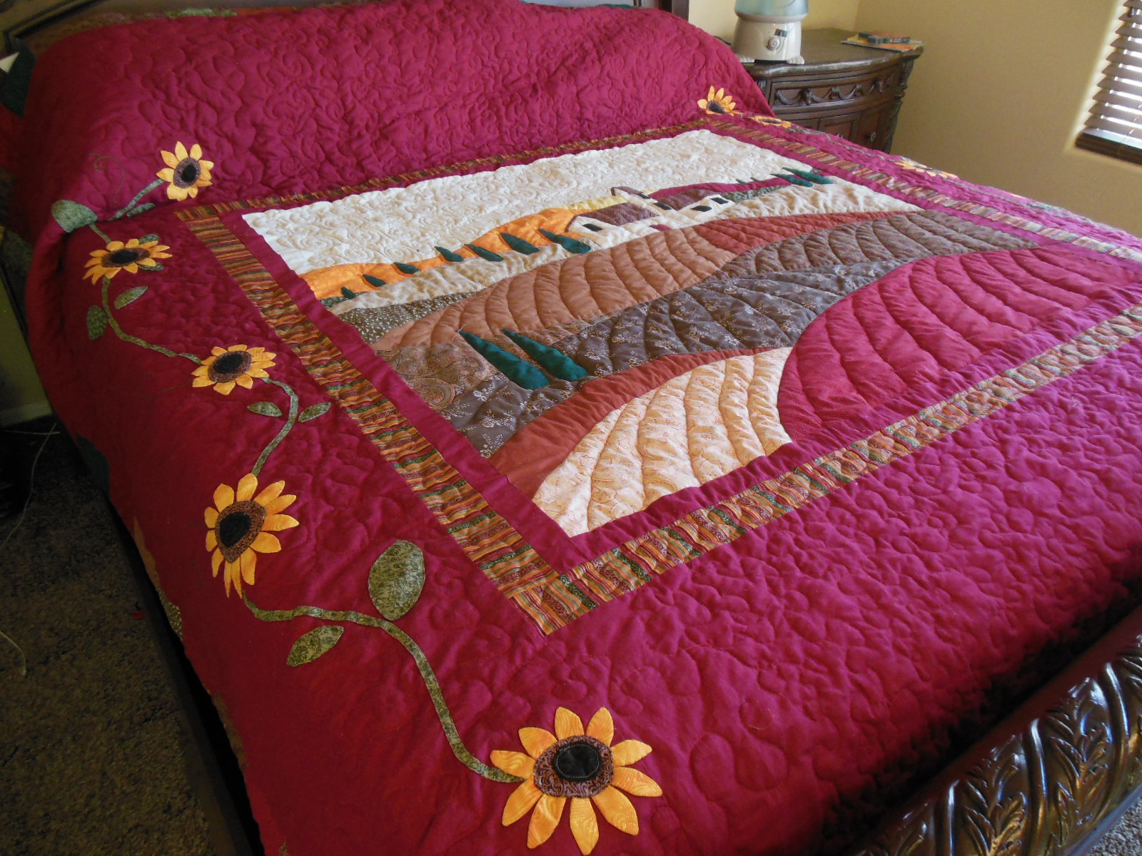 Rosy Creations: Tuscan Style Applique Quilt
