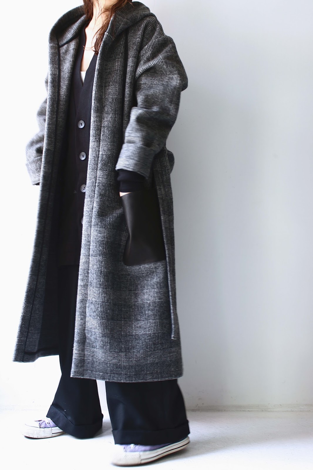 isle: 【ATON】leather pocket robe