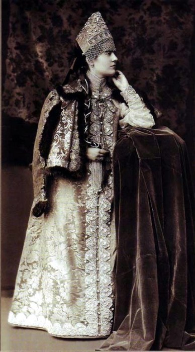 Local style: Russian nobles at the fancy dress ball of 1903