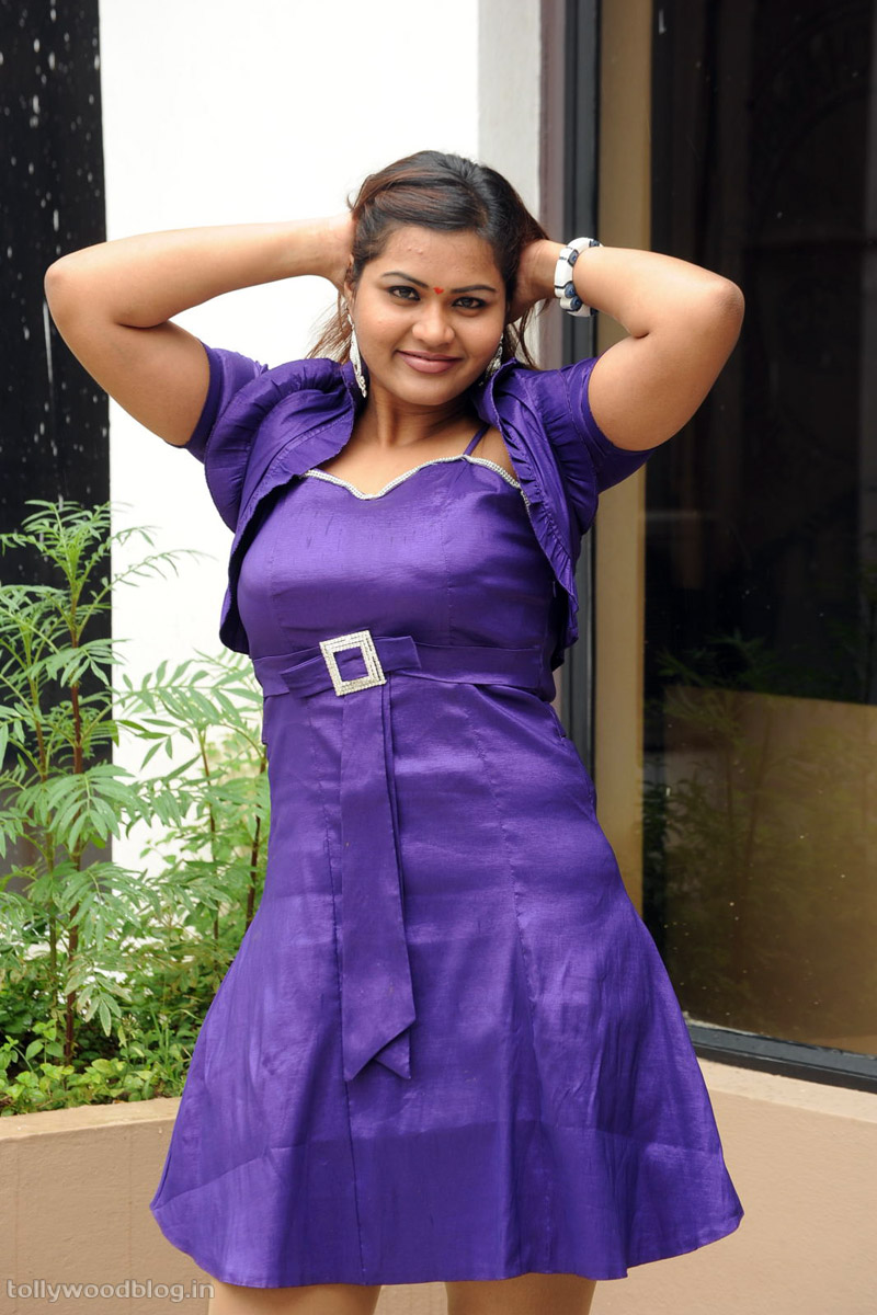 Priya Photos, Item Girl Priya Photoshoot stills