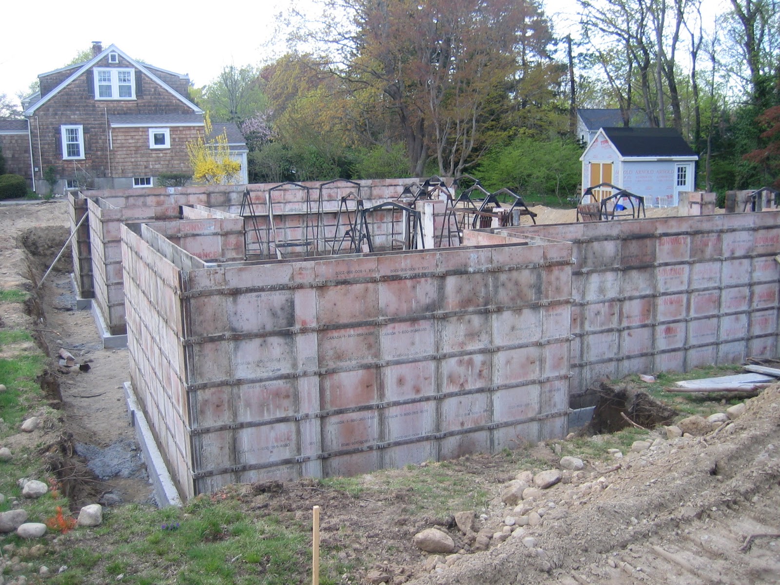 The Impatient Home Builder: Foundation Walls