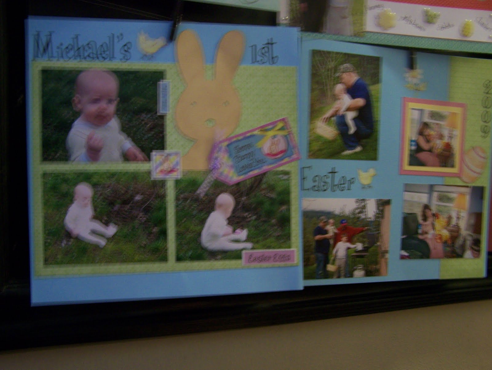 Make It Sparkly Mama!: Scrapbook Display Board