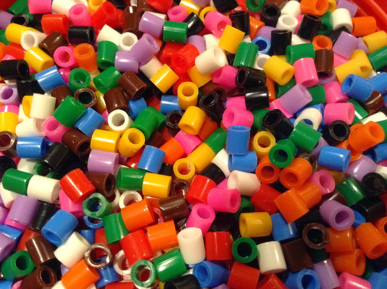 Gemaakt met Liefde: Doe-het-zelver: Kerstkaarten met strijkparels