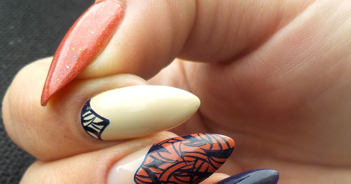 Red polish or bad polish?: Abstract free hand nail design