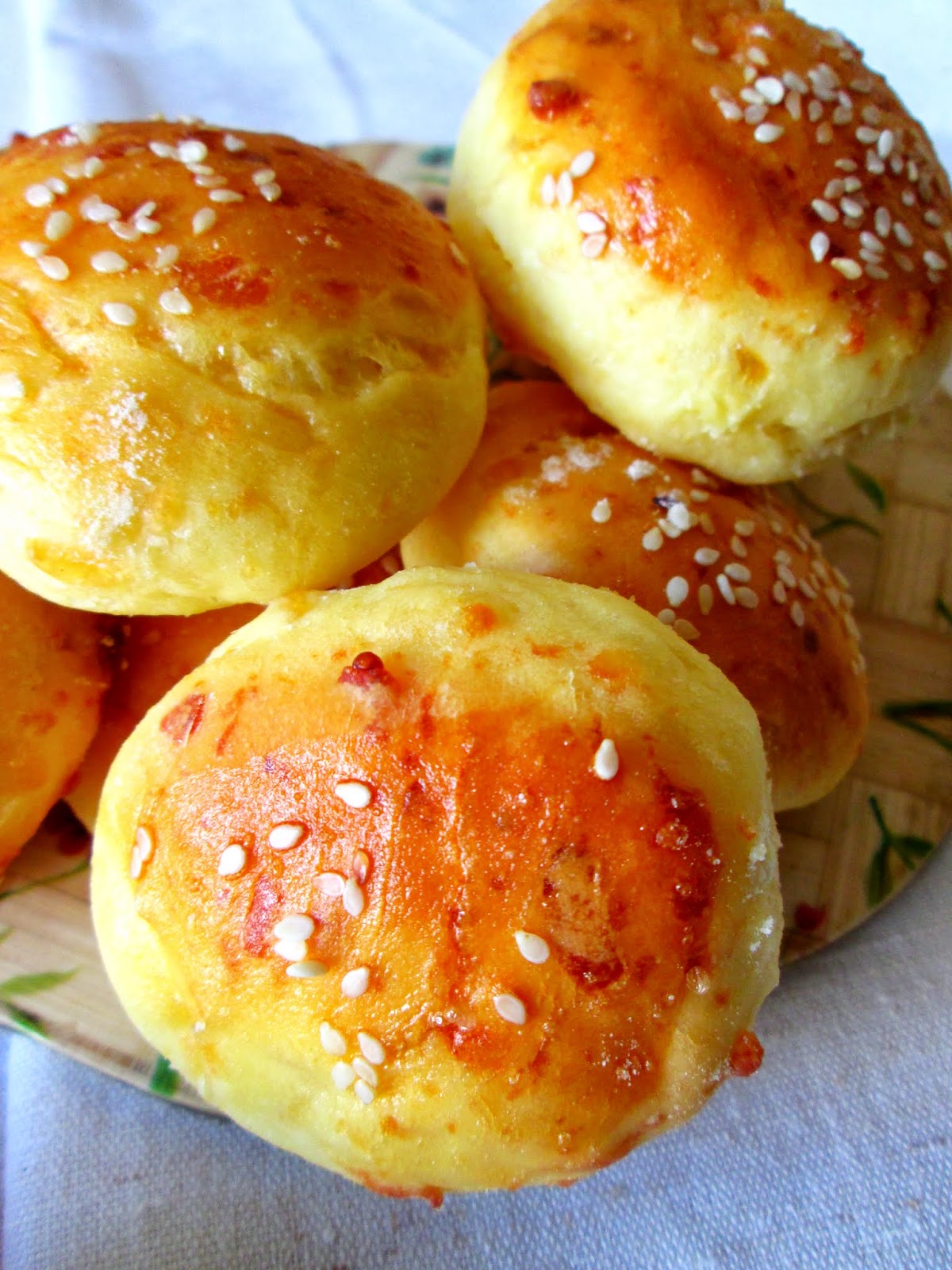 Slasno i opasno: Pogačice sa kajmakom i kačkavaljem