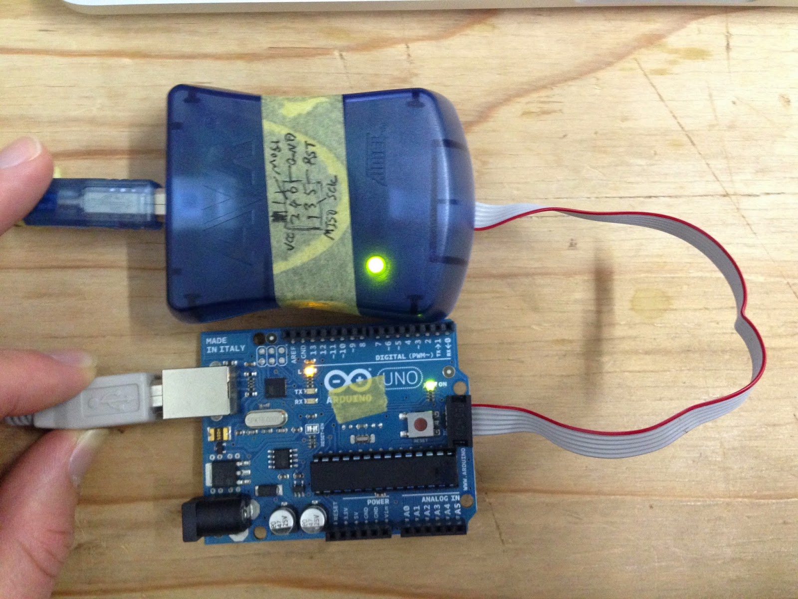No bread? Make it!: Arduino UNO ブートローダー書き込み w/ AVR ISP mkII
