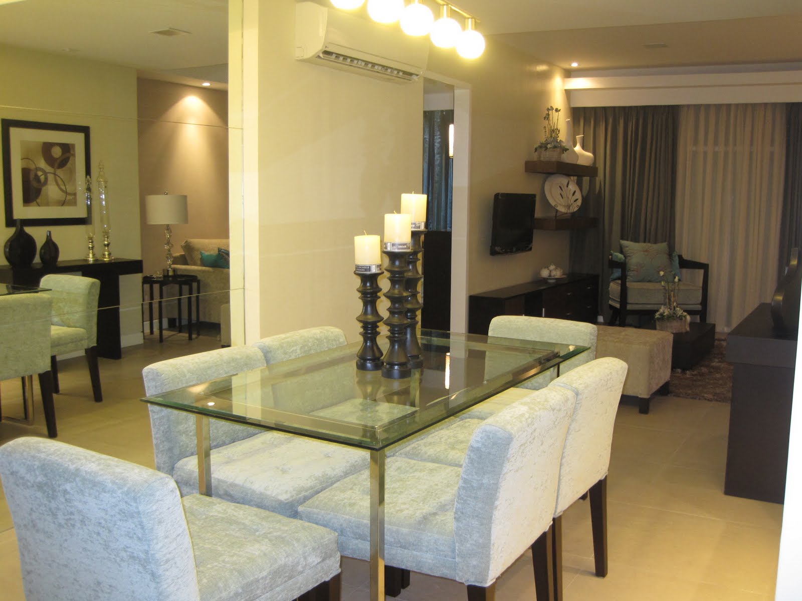 POWERFUL TOWER-FULL: THE GRAND RIVIERA SUITES