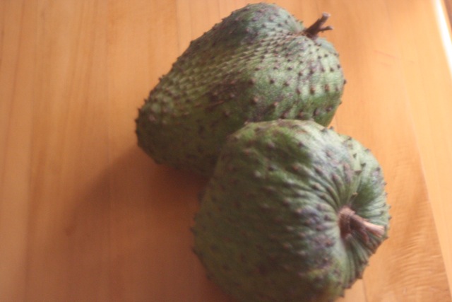 Huffmans In Kenya: Fruit and Flower Friday!