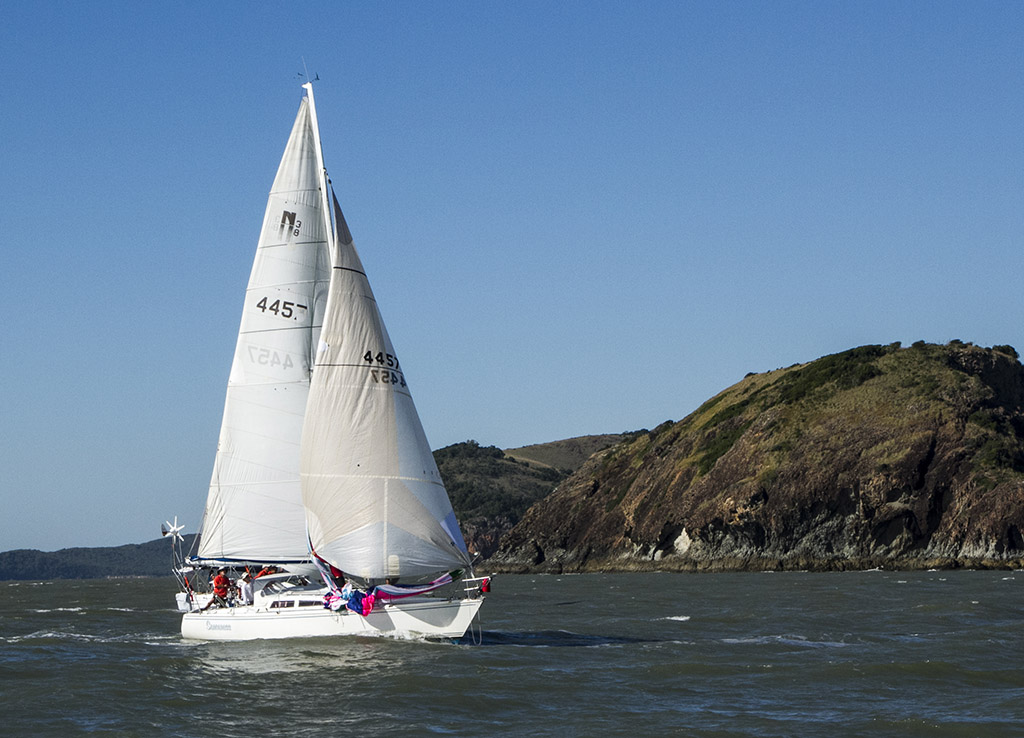Sailing at the Port Curtis Sailing Club, Gladstone, Queensland: Yeppoon ...