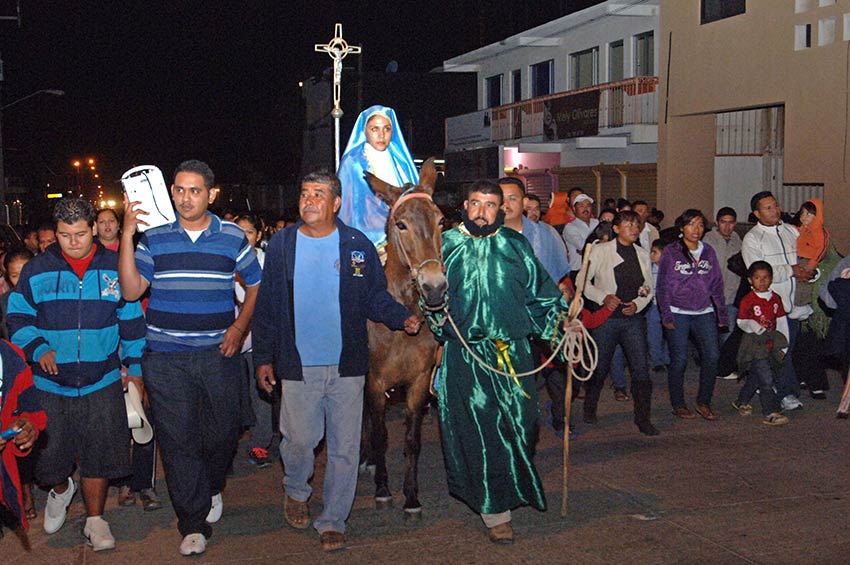 Every Day Is Special: December 20 - Las Posadas