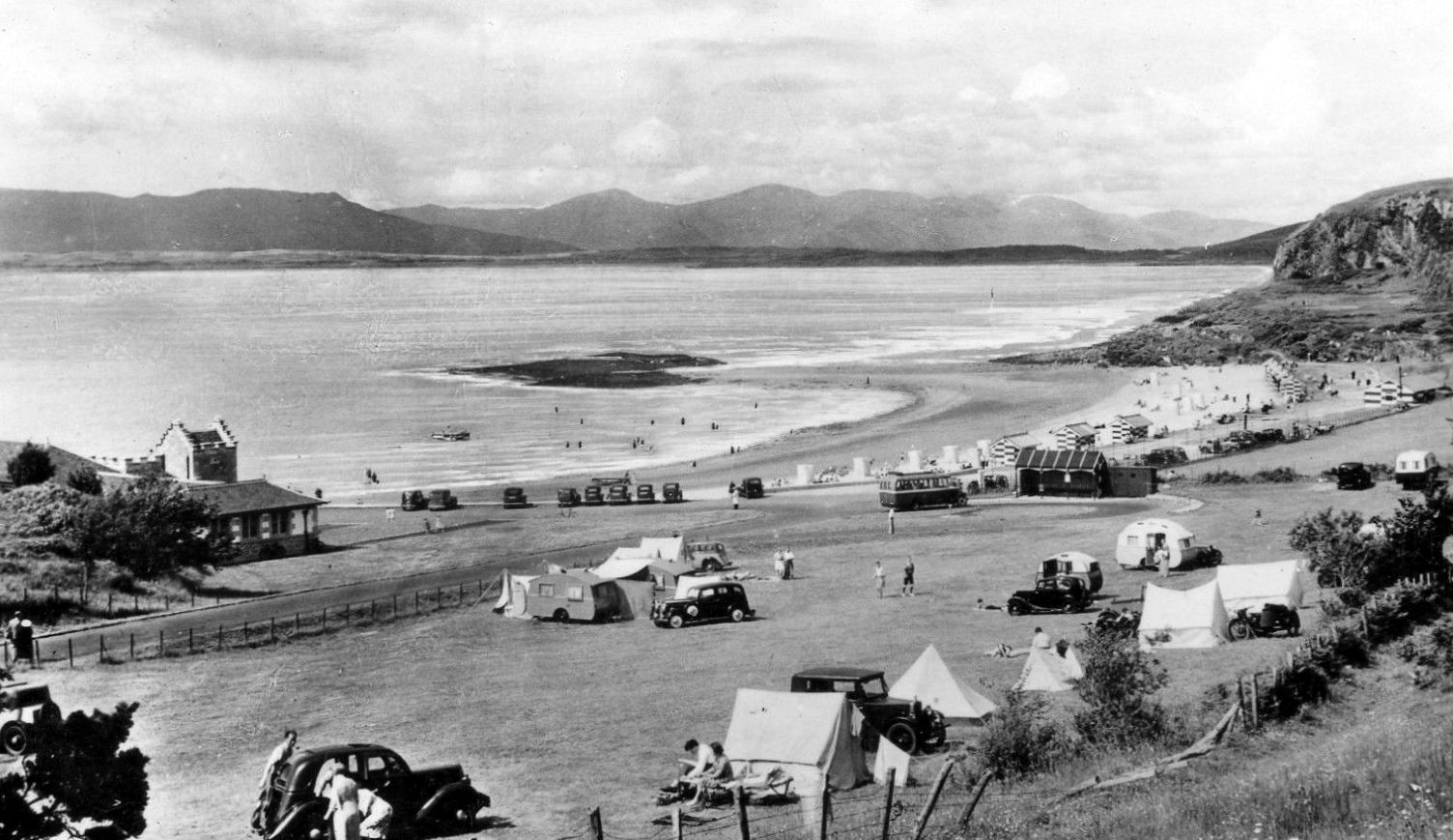 Tour Scotland: Old Travel Blog Photograph Ganavan Sands Beach Oban Scotland