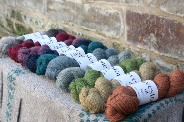A Woolly Yarn: Review of Let's Knit's British Yarn Collection Issue