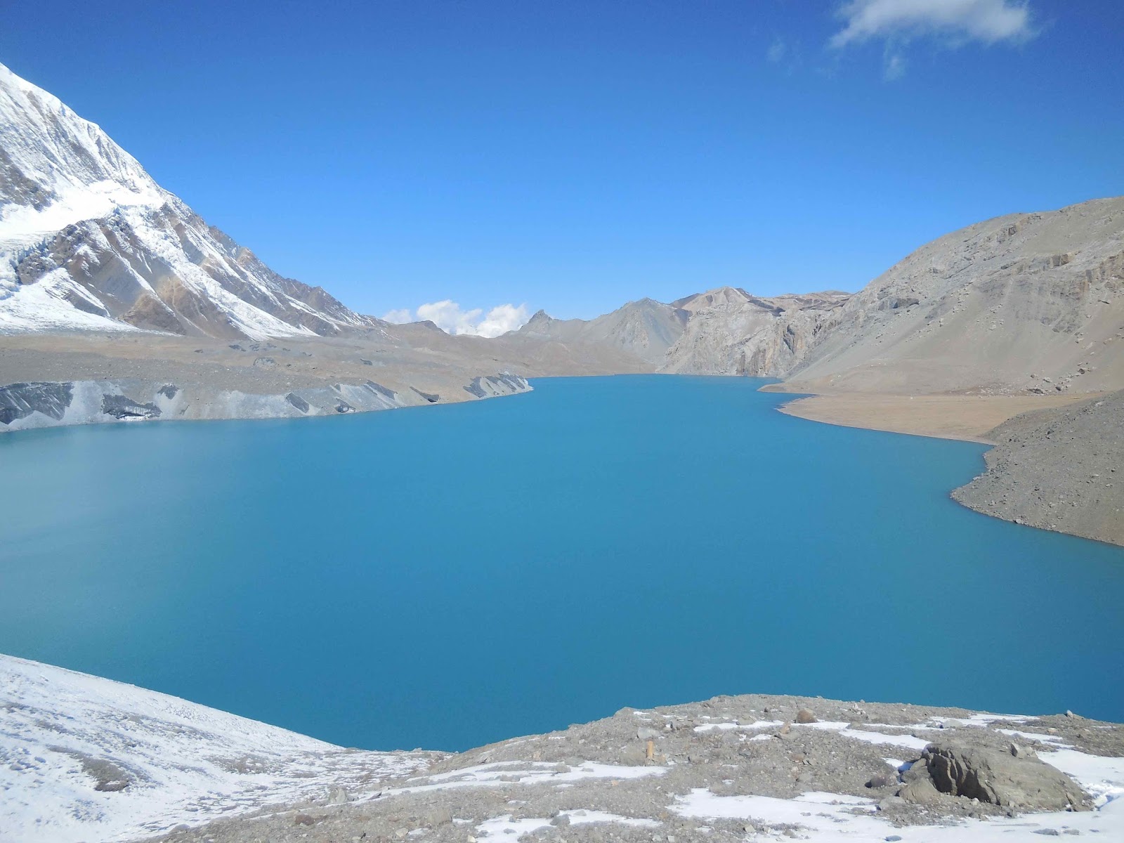Ann Marcer in Nepal: Tilicho Tal - highest lake in the world