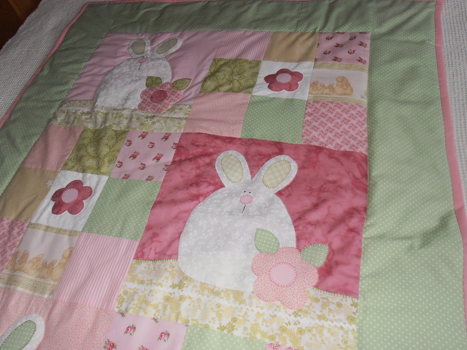 NENA PATCH: COLCHA BEBE CON APLICACIONES