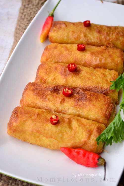 Sosis Solo Isi Ayam Suwir | Momylicious