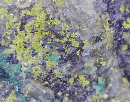 CSMS GEOLOGY POST: VOLBORTHITE; BRIGHTLY COLORED VANADIUM MINERAL