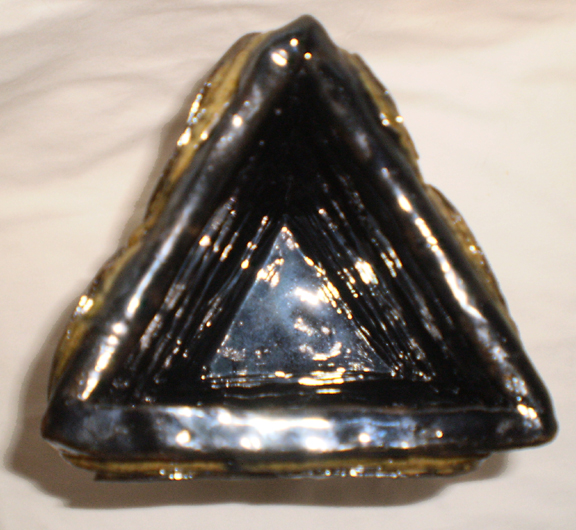 Labels: eye , pottery