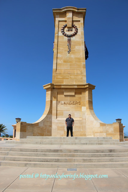 Cyber Info: MONUMENT HILL - THE FREMANTLE WAR MEMORIAL, WA