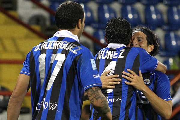 Fútbol Mundial Kits - Uruguay: C. D. Huachipato - 2012 (home y away)