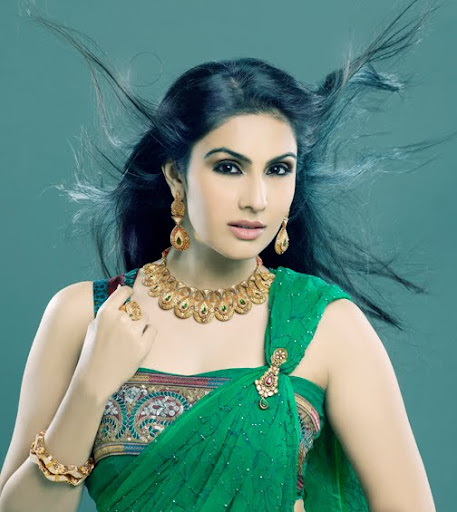 Divya Parameshwaran Jewellery PhotoShoot