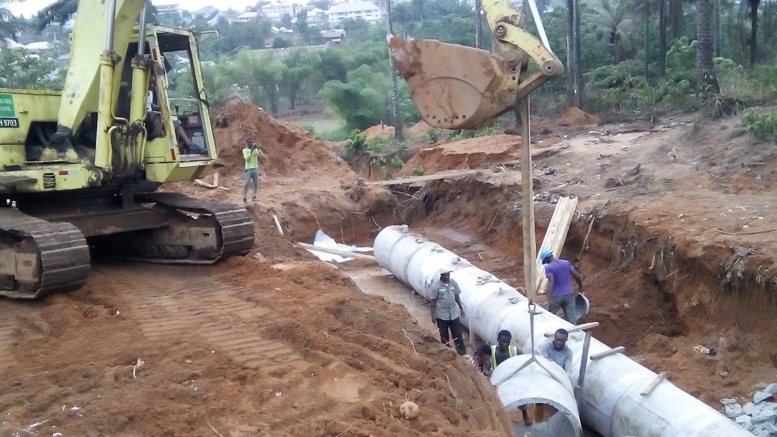 Descon Engineering Constructions Ltd: Concrete culvert rings