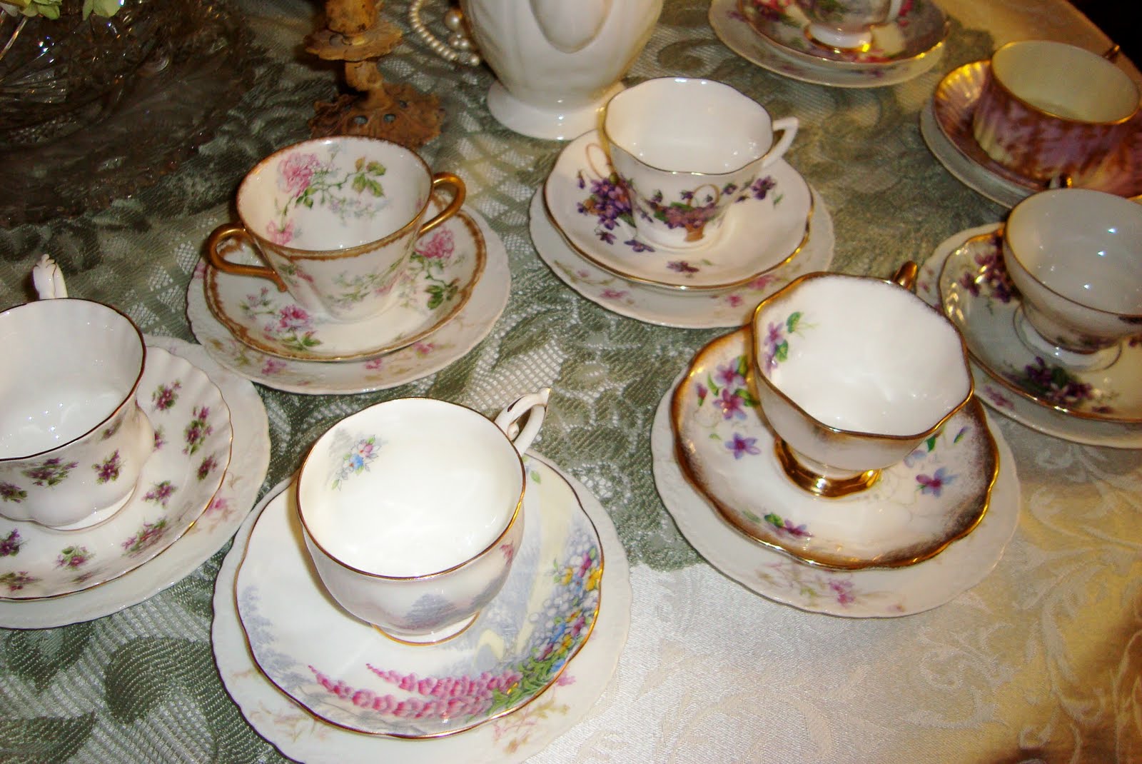 Martha's Favorites: SURROUNDED BY BEAUTIFUL TEA CUPS!