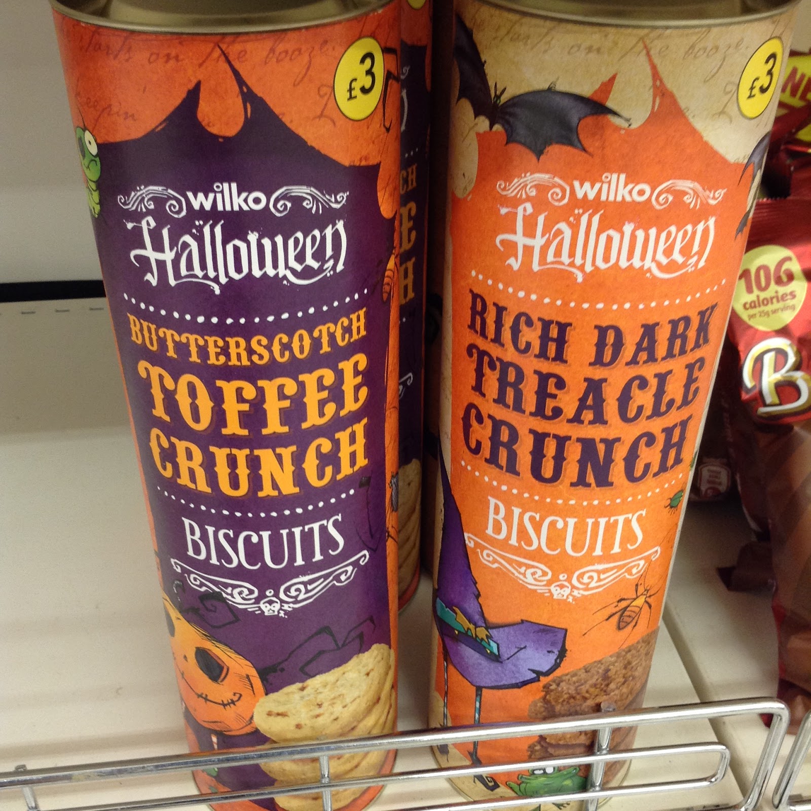 Halloween In Shops! Spooky M&M's, Wotsits Zombie Fingers & More!