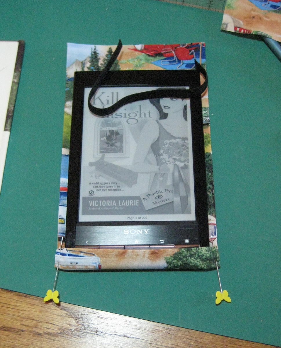 FlossieBlossoms: Easy Tutorial for E-Reader Cover Using an Old Book